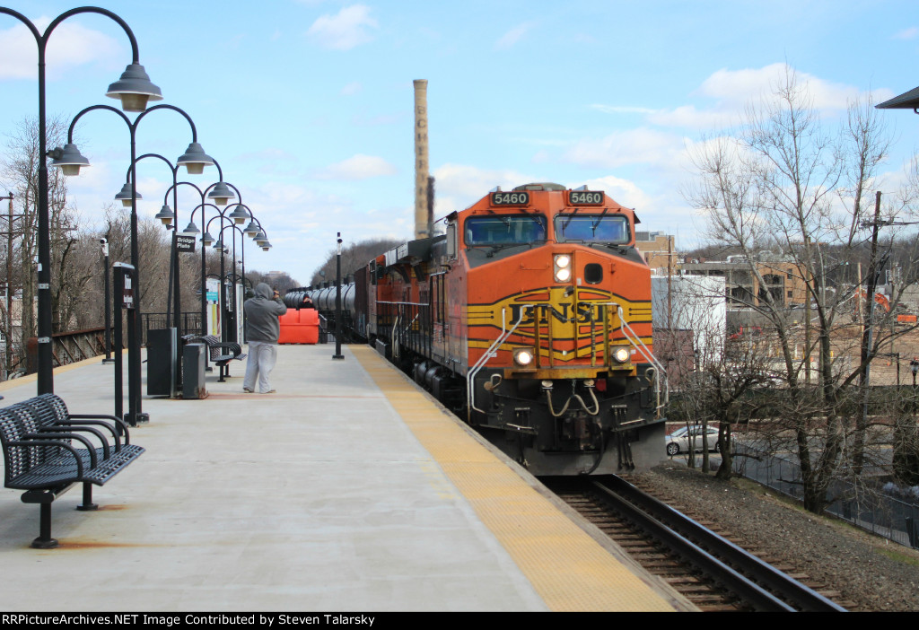 BNSF 5460